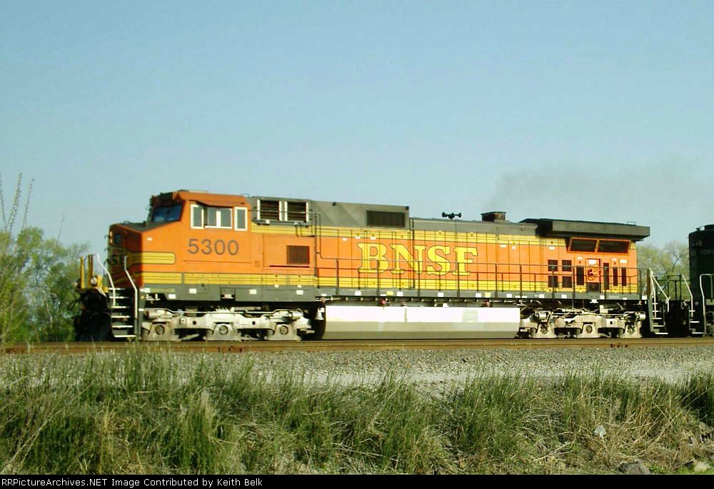 BNSF 5300
